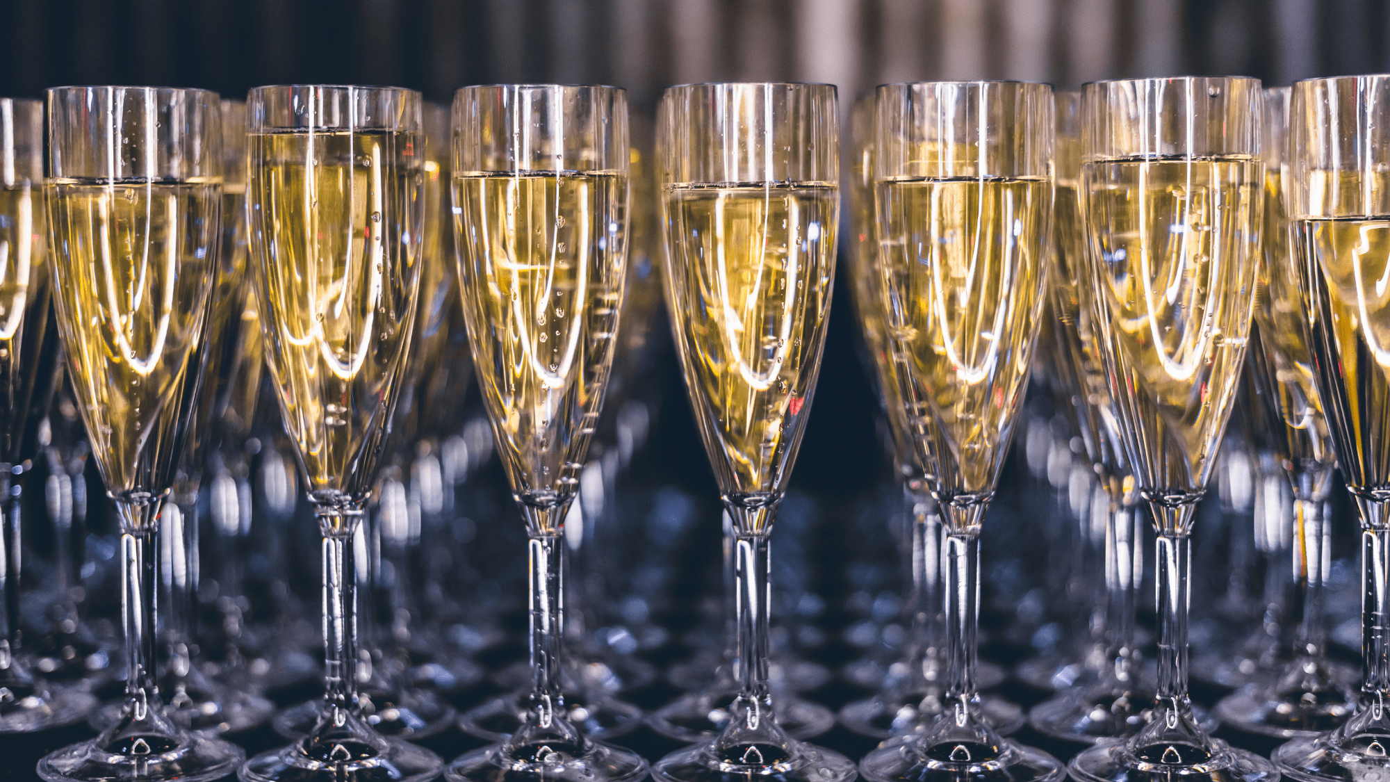 Taking a Look Into The World of Sparkling Wine Glasses - Aurora Cellars